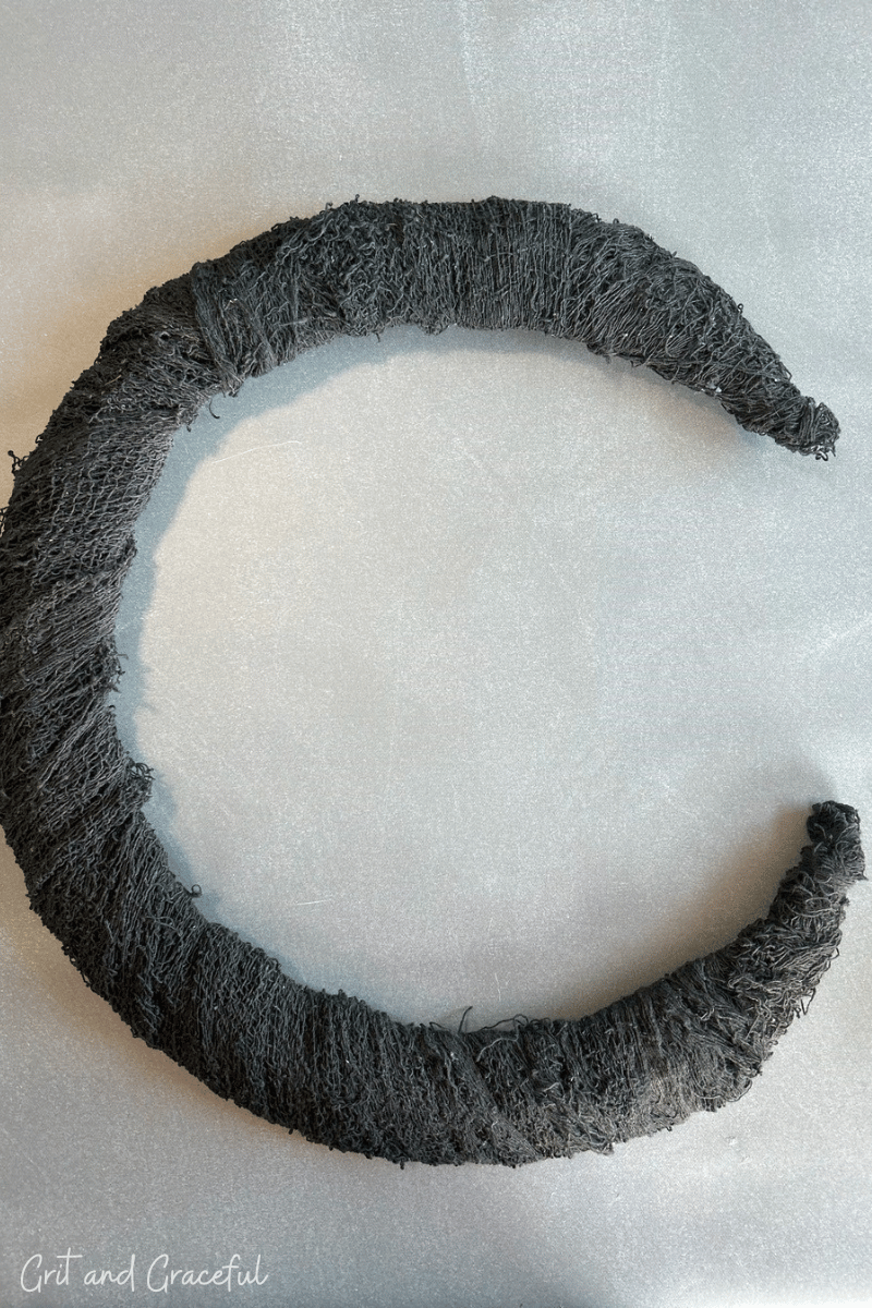 Easy Witchy Crescent Moon Wreath DIY For A Magical Halloween - Grit And ...